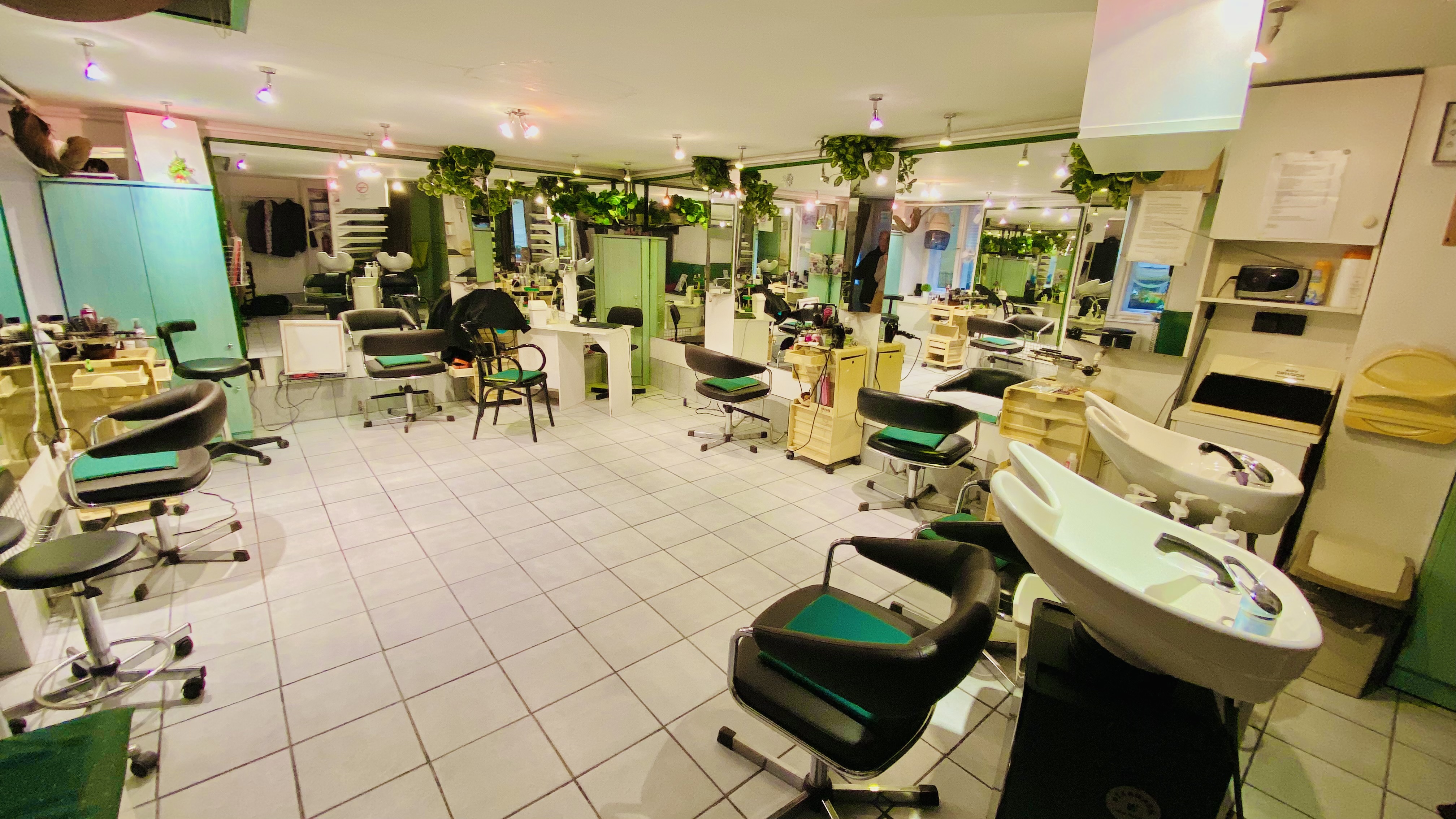 Nyugati Beauty appointment online booking